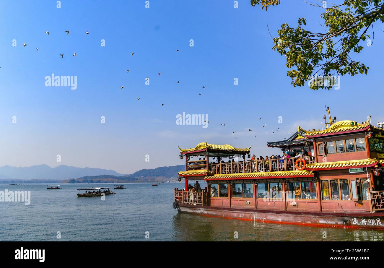 Winter scenery around the West Lake in Hangzhou City, east China's ...