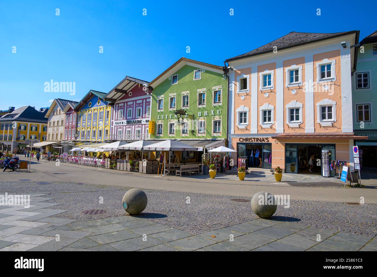Market square in Mondsee Austria Stock Photo - Alamy