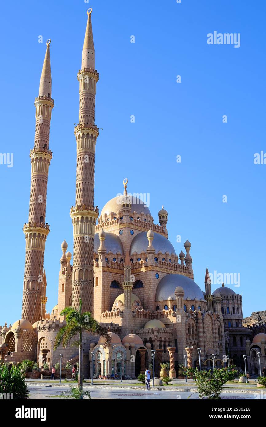 Egypt islam landmark hi-res stock photography and images - Alamy