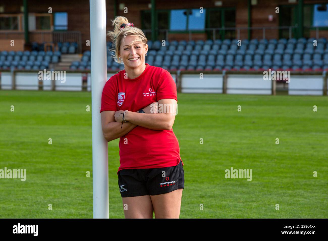 Shot in 2019. Portrait of Natasha May "Mo" Hunt England women's rugby ...