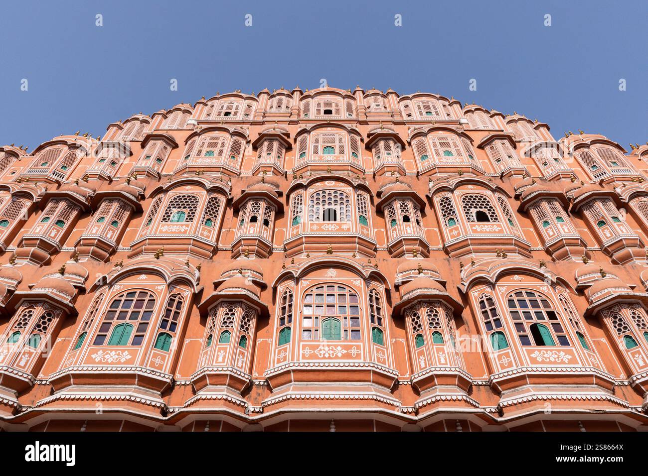 Facade of Hawa Mahal palace of wind in the city of Jaipur, Rajasthan ...