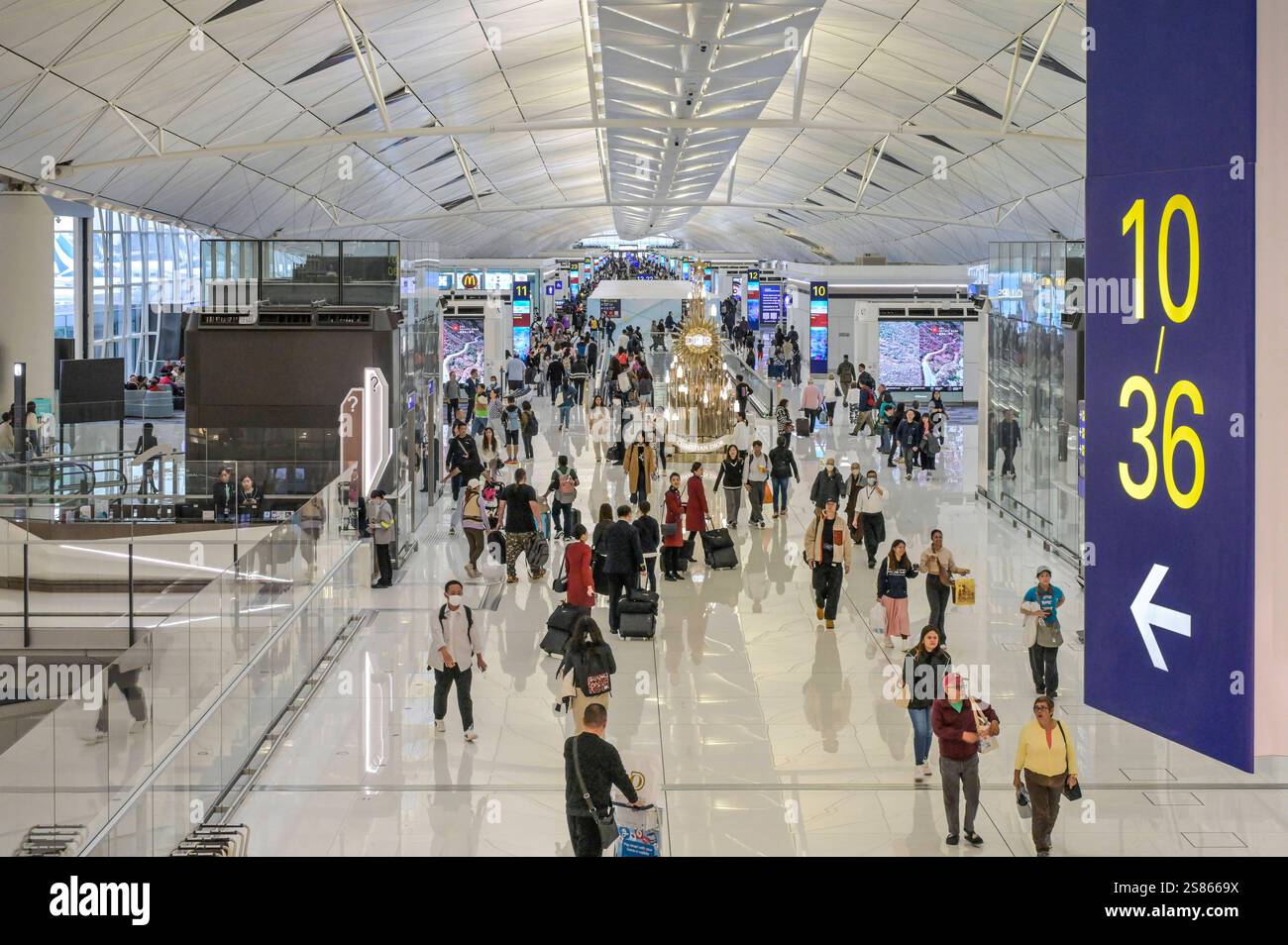 Gates, Departure, Hong Kong International Airport, Hongkong ...