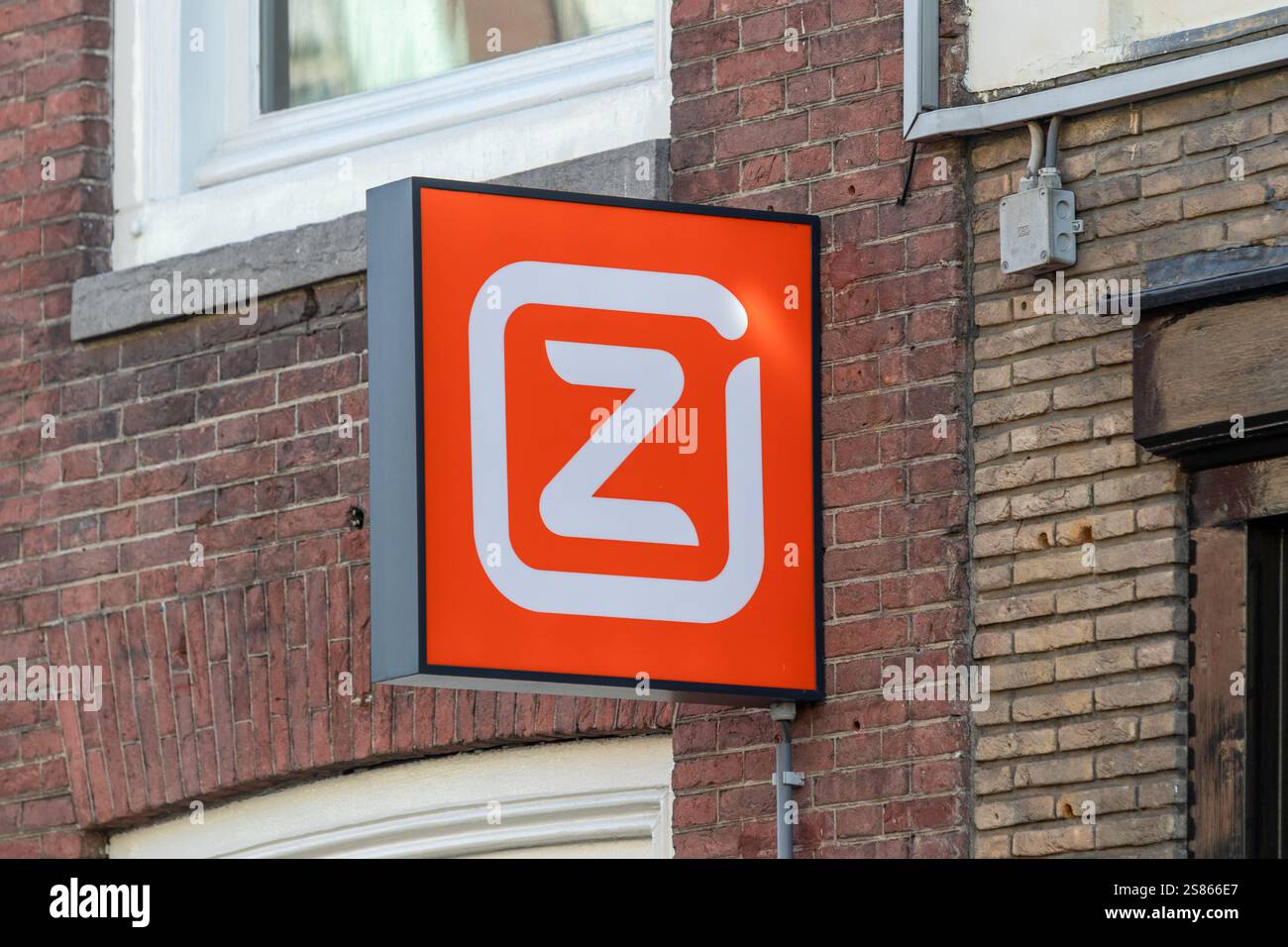 Ziggo sign hi-res stock photography and images - Alamy