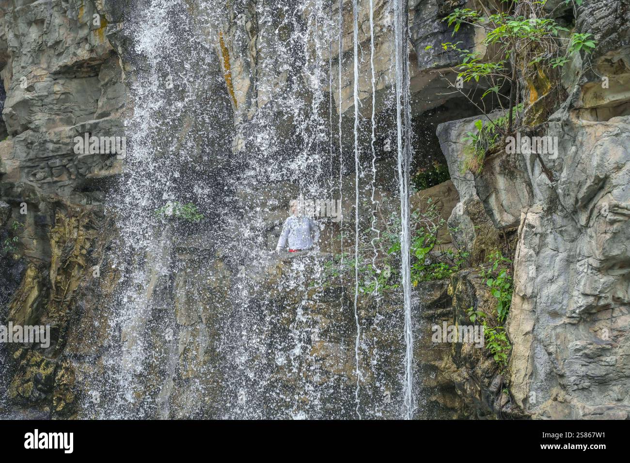 Wasserfall im Hong Kong Park, Cotton Street, Central, Hongkong ...