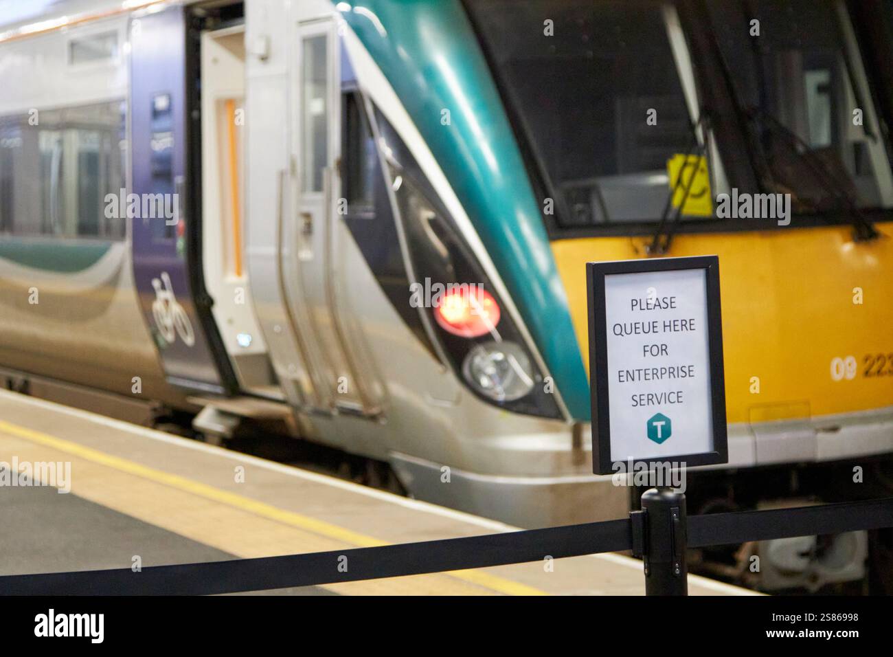 please queue here for enterprise service sign in front of irish rail ...