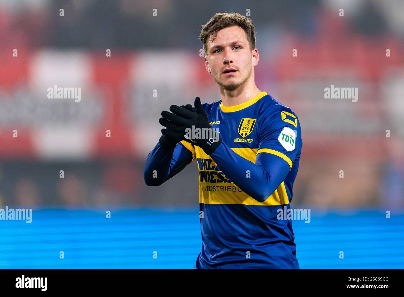 Rotterdam, Netherlands. 19th Jan, 2025. ROTTERDAM, NETHERLANDS - JANUARY 19: Reuven Niemeijer of ...