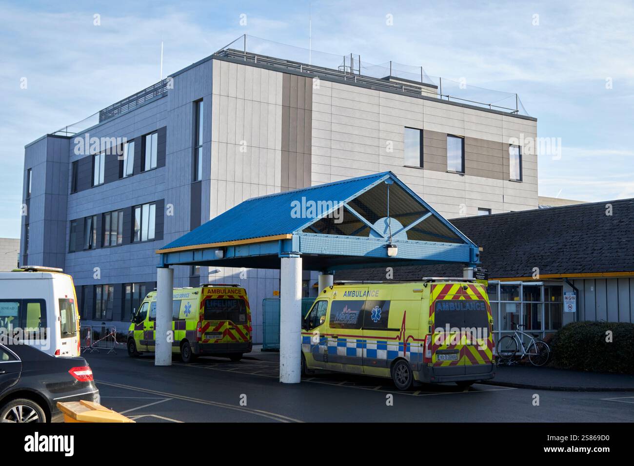 St james’ hospital dublin hi-res stock photography and images - Alamy