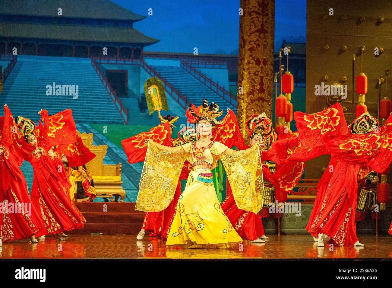 The famous Tang Dynasty Music and Dance Show in Xian, China Stock Photo ...