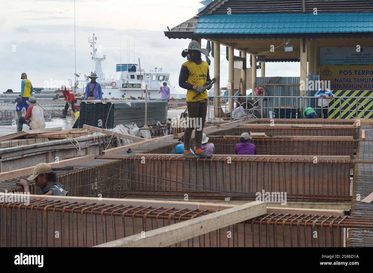 TARAKAN - INDONESIA 31 DECEMBER 2018 : construction process for the ...