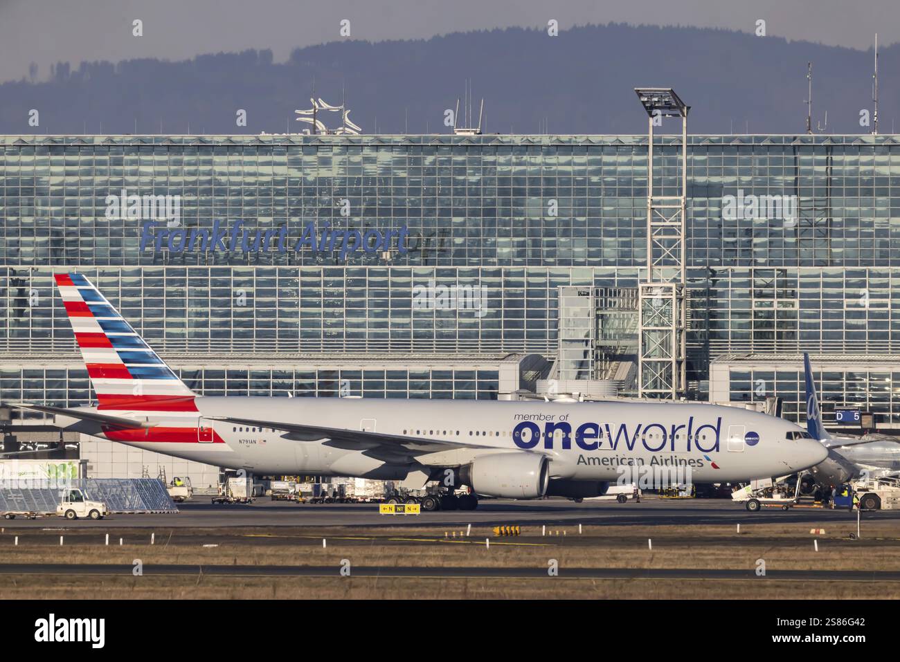 Aircraft in front of the terminal with the lettering Frankfurt Airport ...