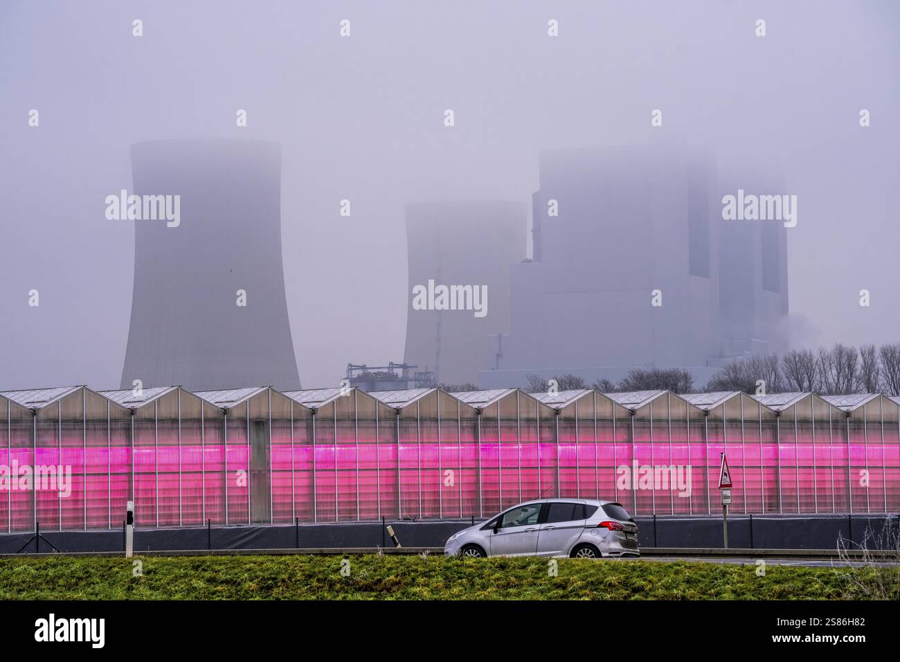 Neurath lignite-fired power plant, operated by RWE in the Rhenish ...
