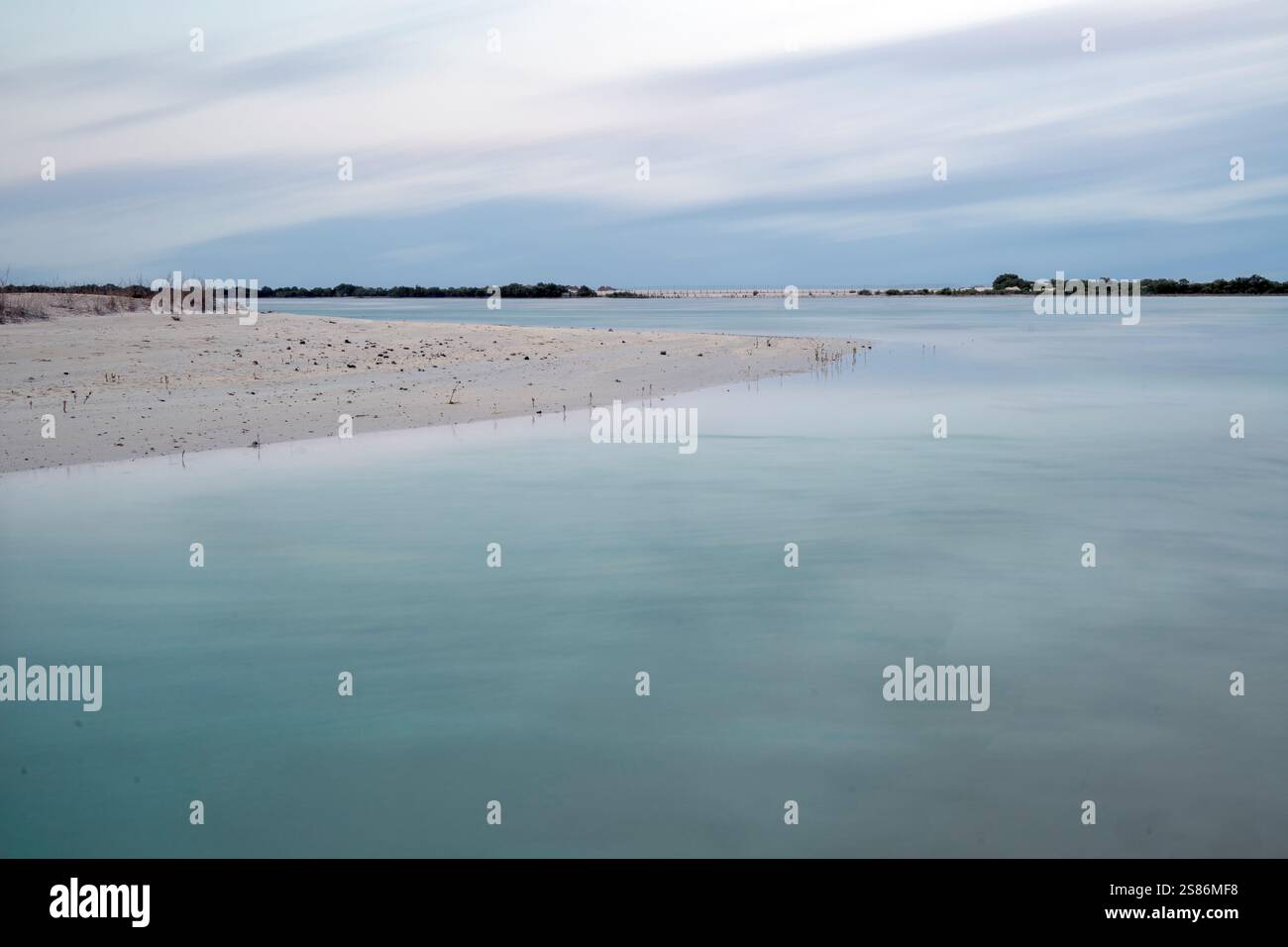 Sunset view of Fuwairit Beach Doha, Qatar Stock Photo - Alamy