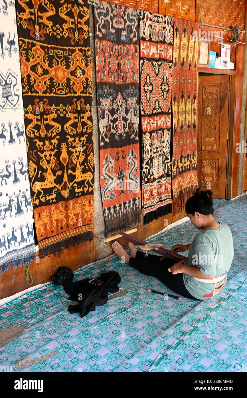 Sumba island,Indonesia, traditional ikat textile Stock Photo - Alamy Sumba island,Indonesia, traditional ikat textile Stock Photo - Alamy