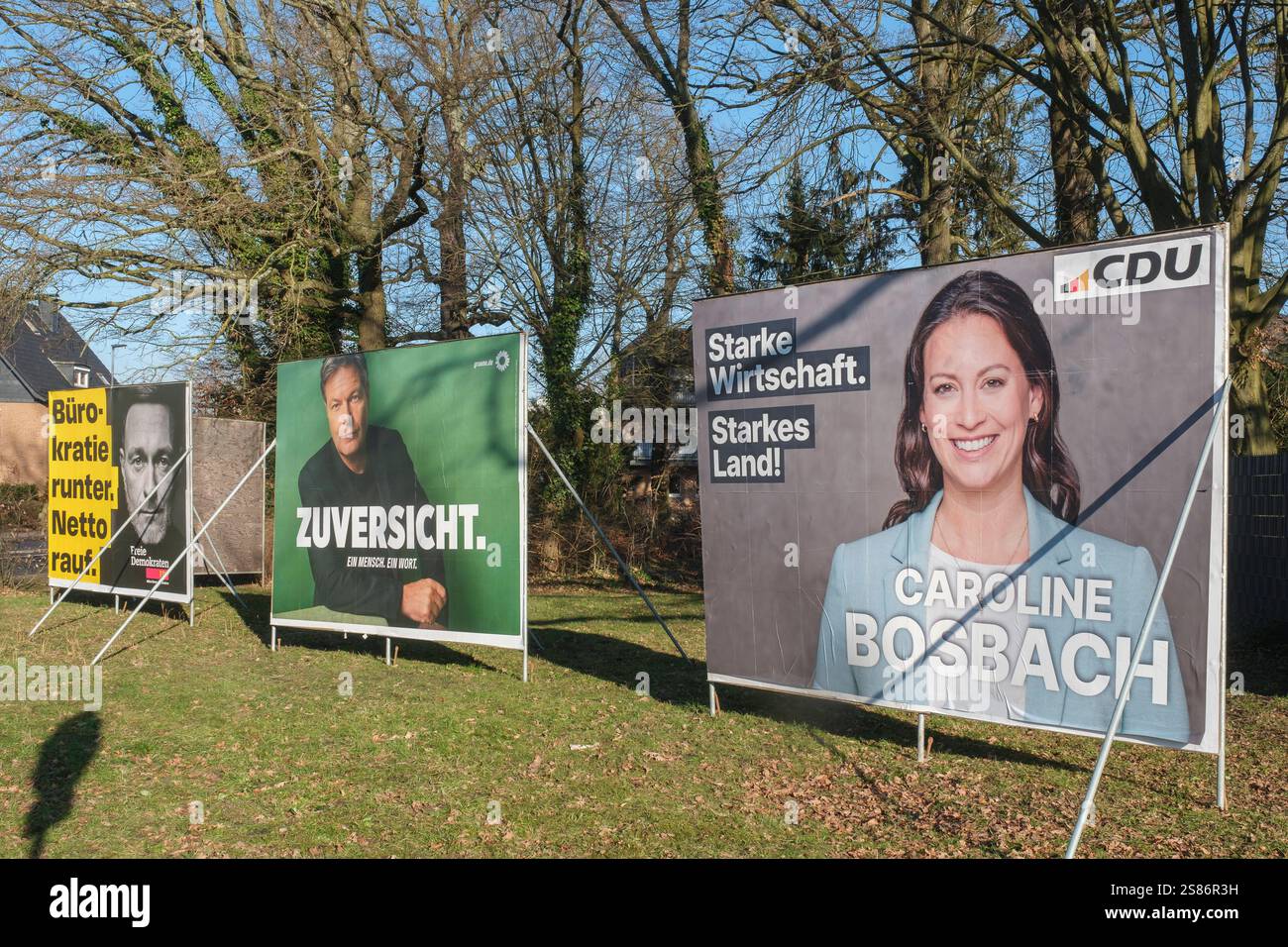 Wahlplakate in Berg. Gladbach zur Wahl zum 21. Deutschen Bundestag am ...