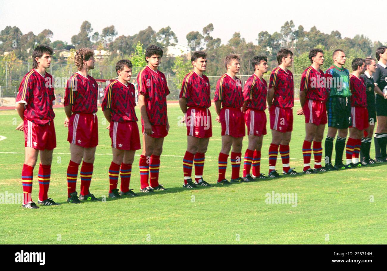 Los Angeles, CA, USA, July 10, 1994. The Romanian soccer team on ...