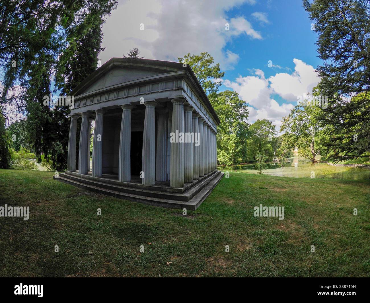 Cincinnati Finneytown historical cemetery Graveyard Stock Photo - Alamy
