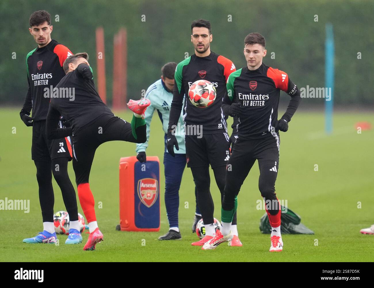 (left to right) Arsenal's Kai Havertz, Leandro Trossard, Mikel Merino ...