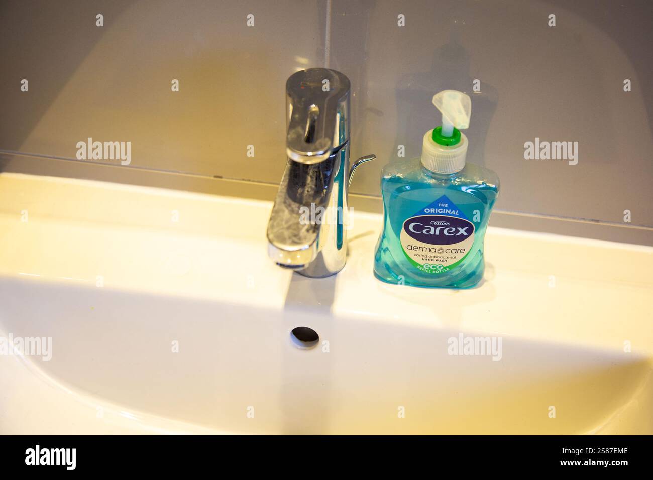 General shots of Cleaning products and toiletries Stock Photo - Alamy
