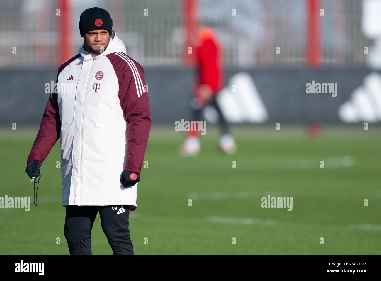 Munich, Germany. 21st Jan, 2025. Soccer: Champions League, before the ...