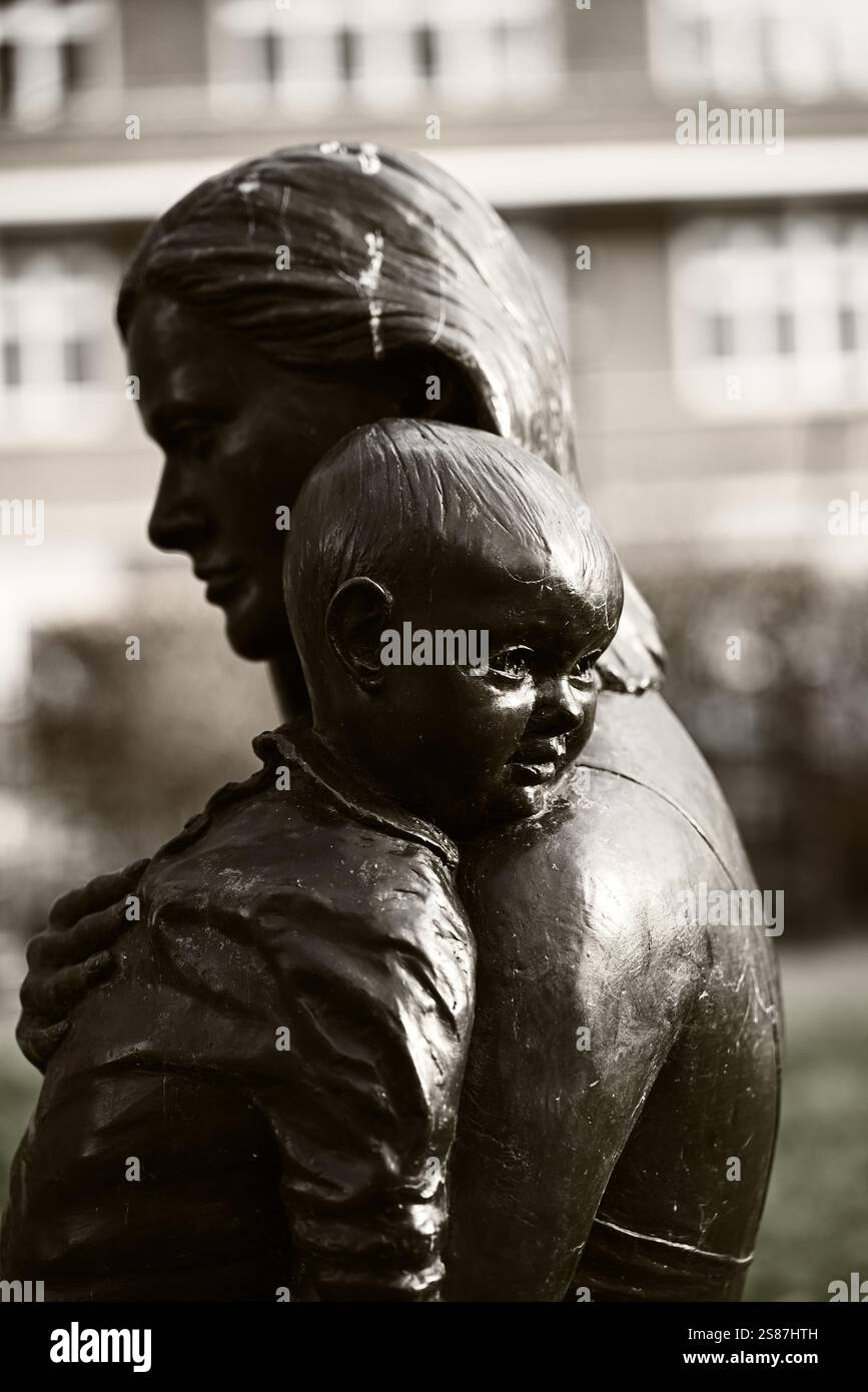 Queen Square Gardens Stock Photo - Alamy
