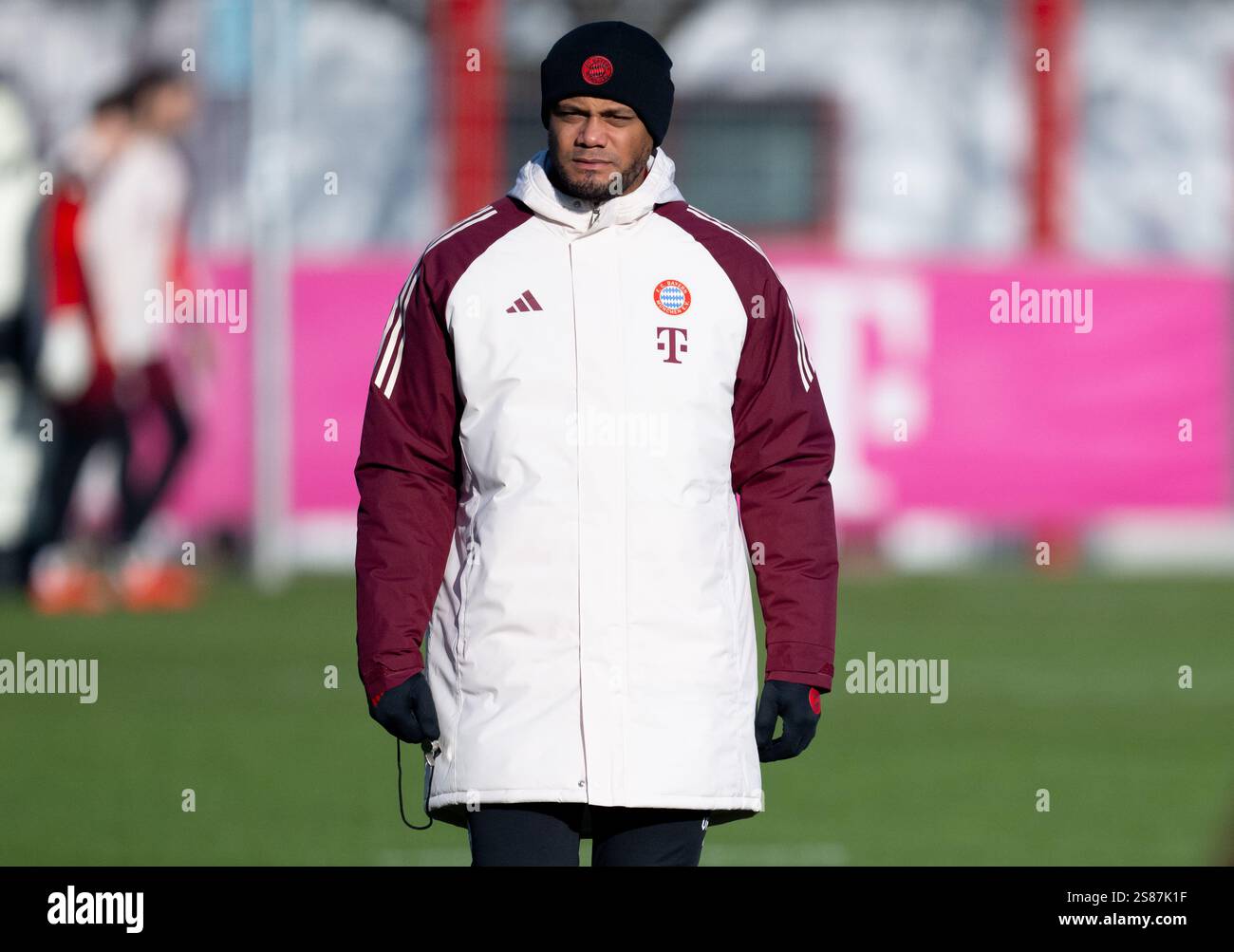 Munich, Germany. 21st Jan, 2025. Soccer: Champions League, before the ...