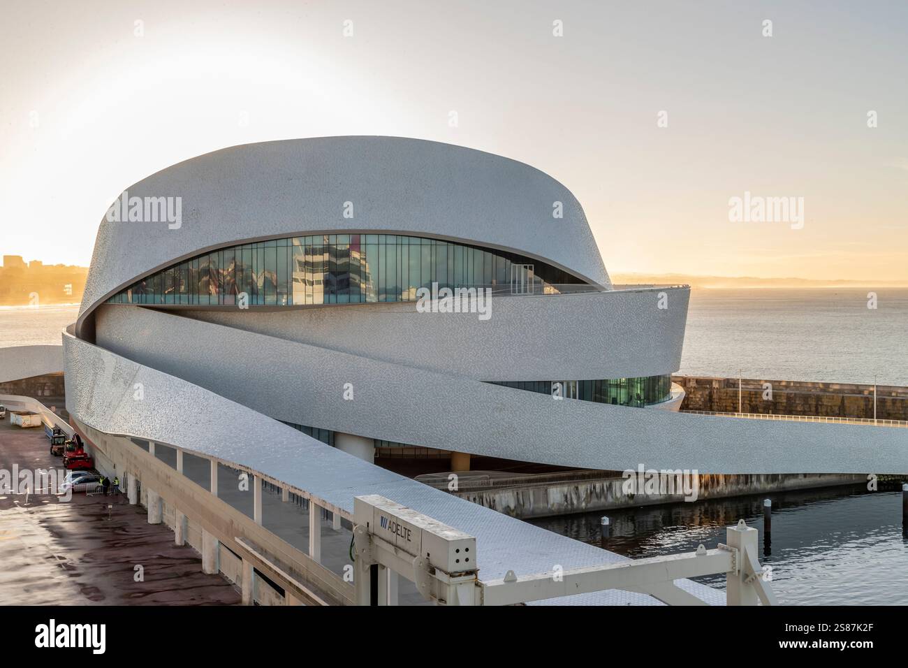 Terminal de leixoes hi-res stock photography and images - Alamy