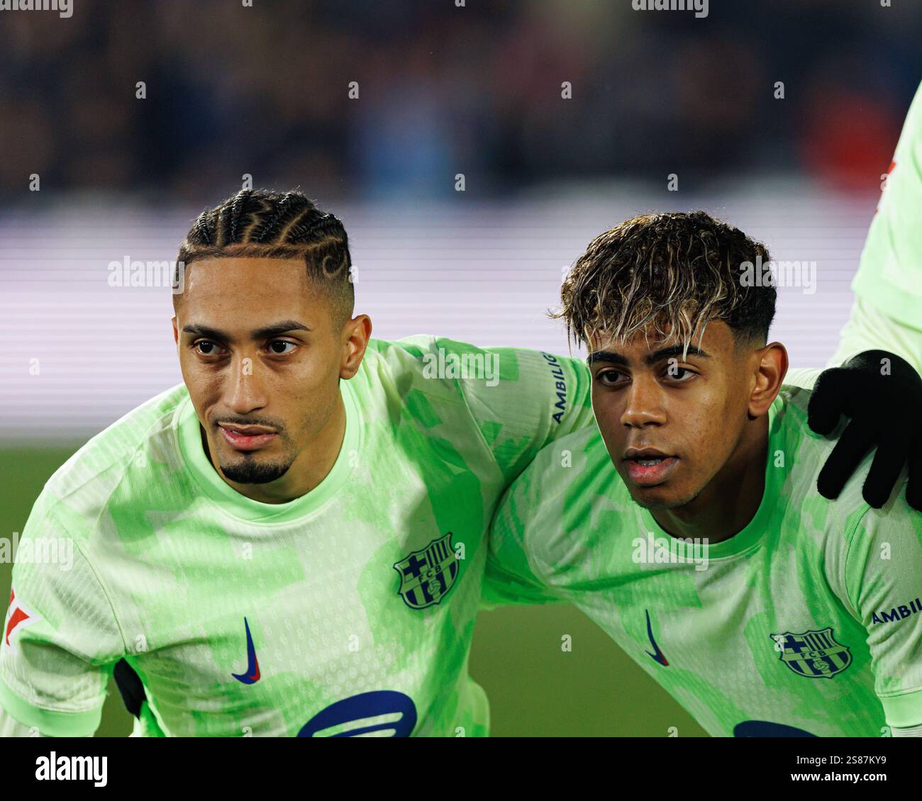 Raphinha and lamine yamal hi-res stock photography and images - Alamy