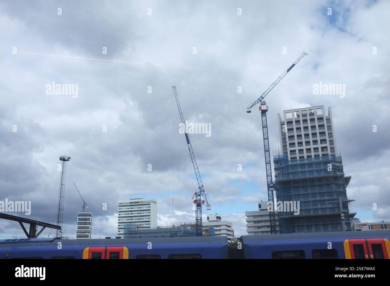 Tower Cranes across London the day after a crane collapsed killing one ...