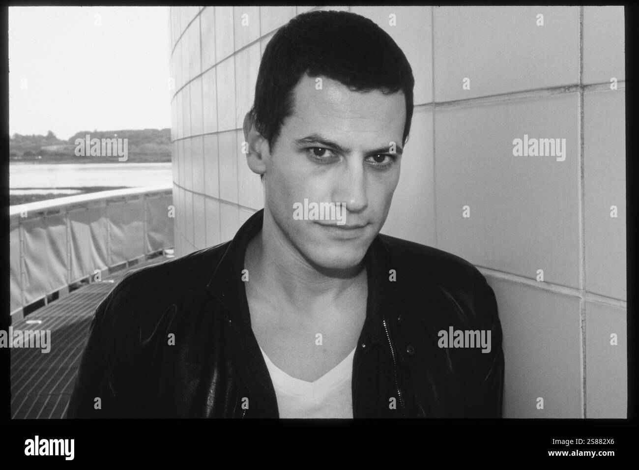 IOAN GRUFFUDD, ACTOR, 2001: Welsh actor Ioan Gruffudd at St David's ...