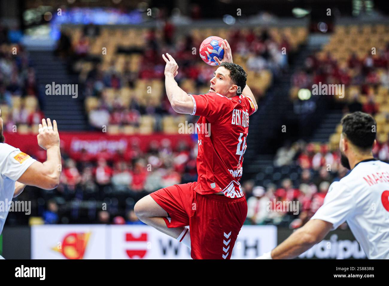 Wurf/Tor Mehdi Ben Romdhane (Schweiz, #44) DEN, Schweiz vs. Tunesien, Handball, IHF ...