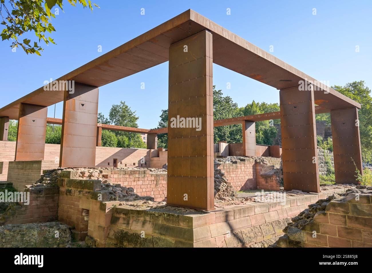 Ruine der Kaiserpfalz, Barbarossaburg, Willy-Brandt-Platz ...