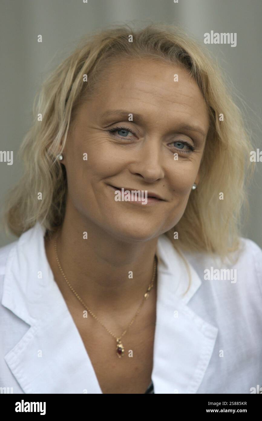 Karin alvtegen hi-res stock photography and images - Alamy