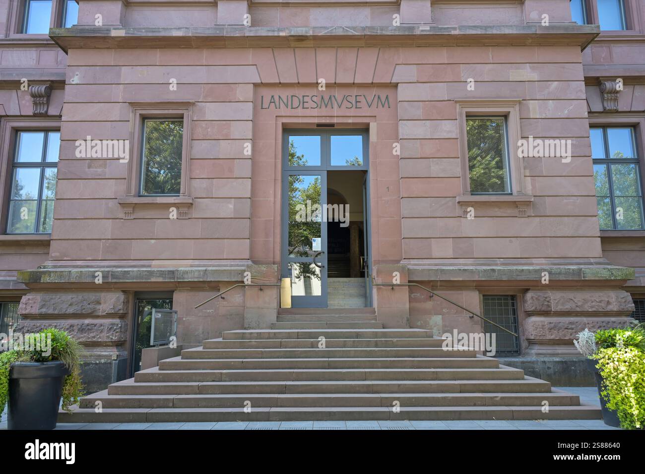 Rheinisches Landesmuseum, Weimarer Allee, Trier, Rheinland-Pfalz ...