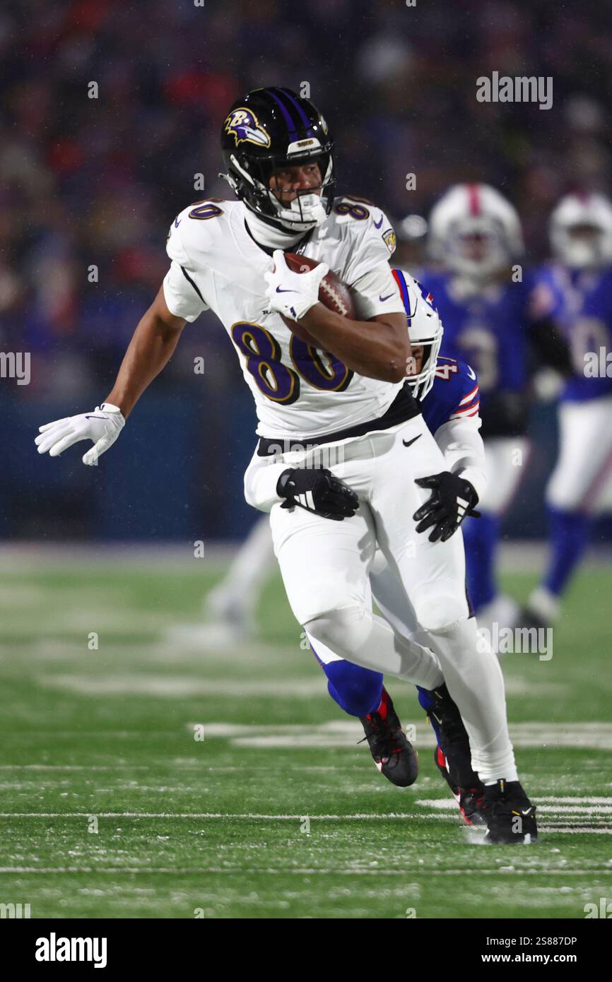 Baltimore Ravens tight end Isaiah Likely (80) makes a catch during the ...