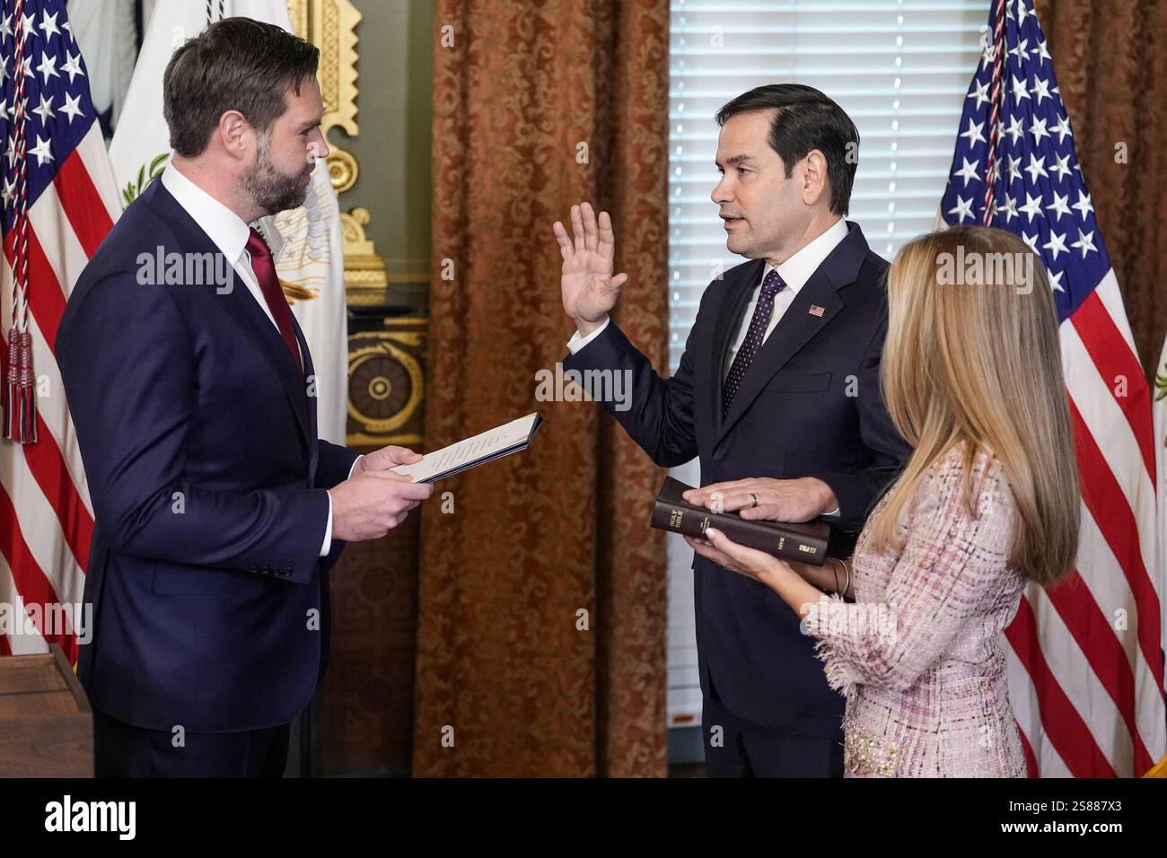 Washington, USA. 21st Jan, 2025. Vice President J.D. Vance swears in ...