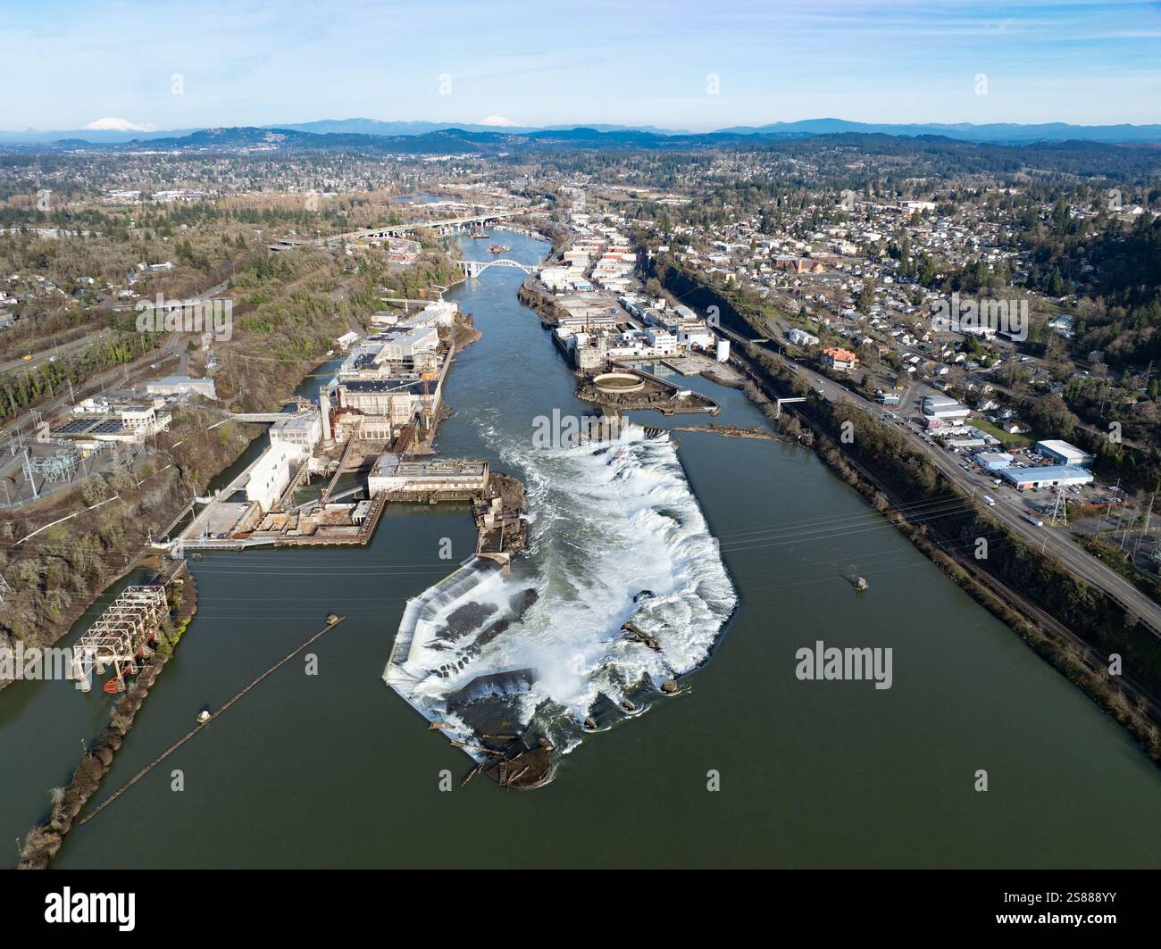 The Willamette River flows over Willamette Falls between West Linn and ...