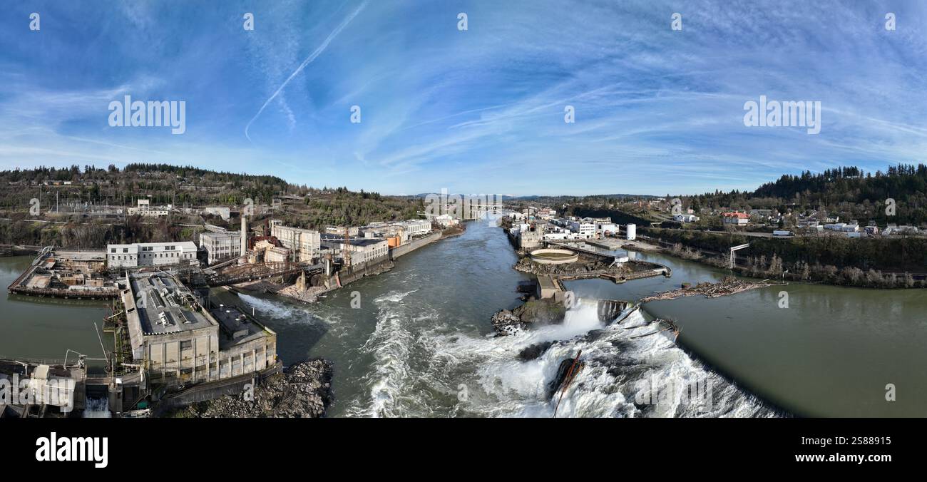 The Willamette River flows over Willamette Falls between West Linn and ...