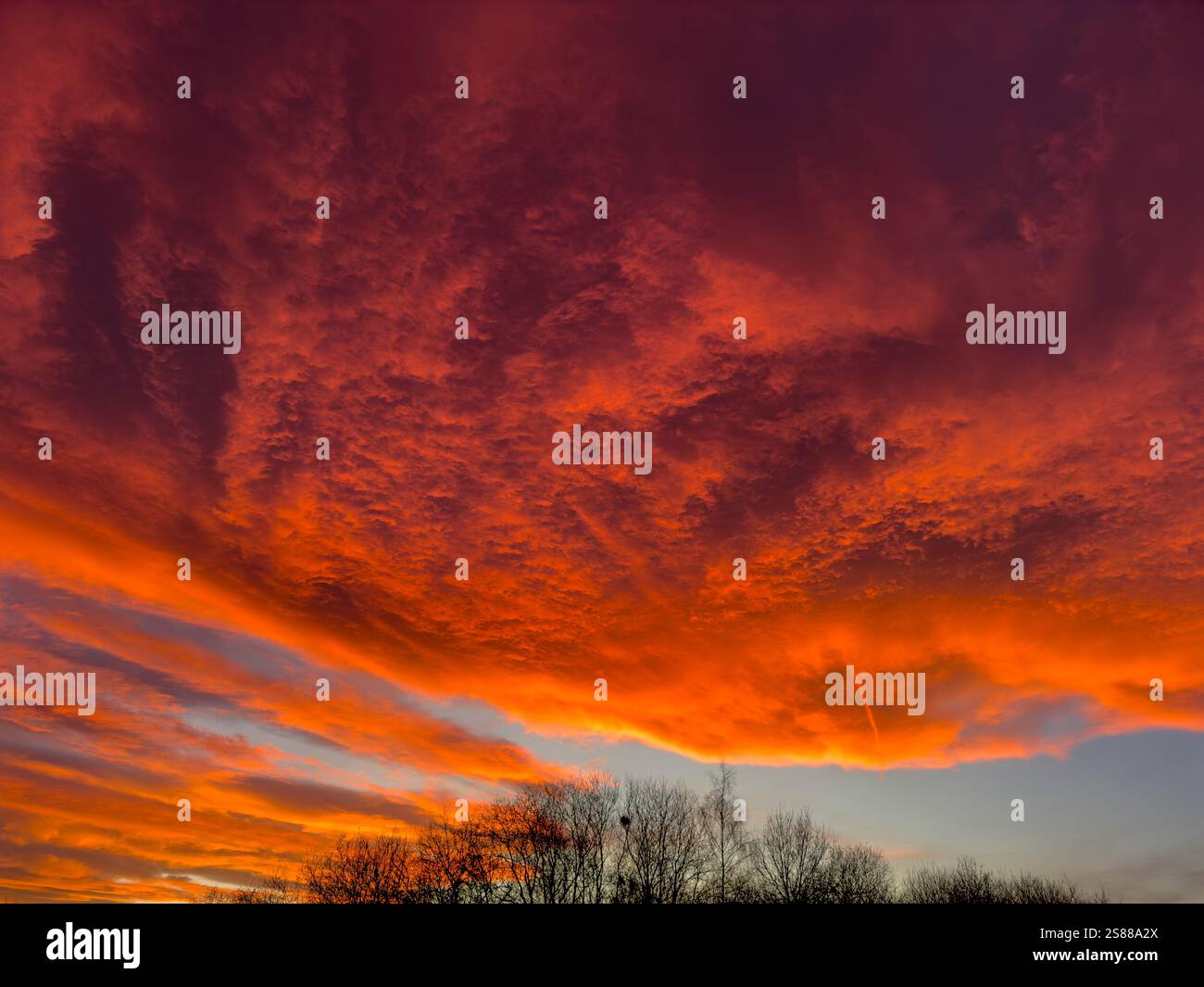 Orange sky winter hi-res stock photography and images - Alamy