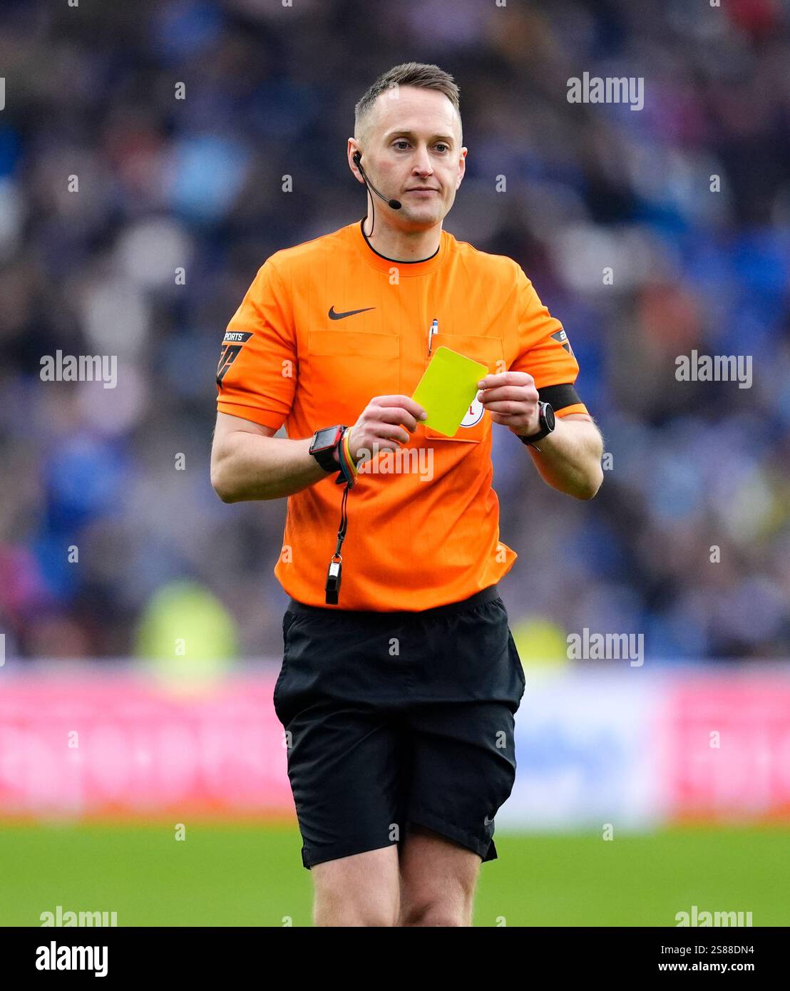 Referee James Bell during the Sky Bet Championship match at the Cardiff ...