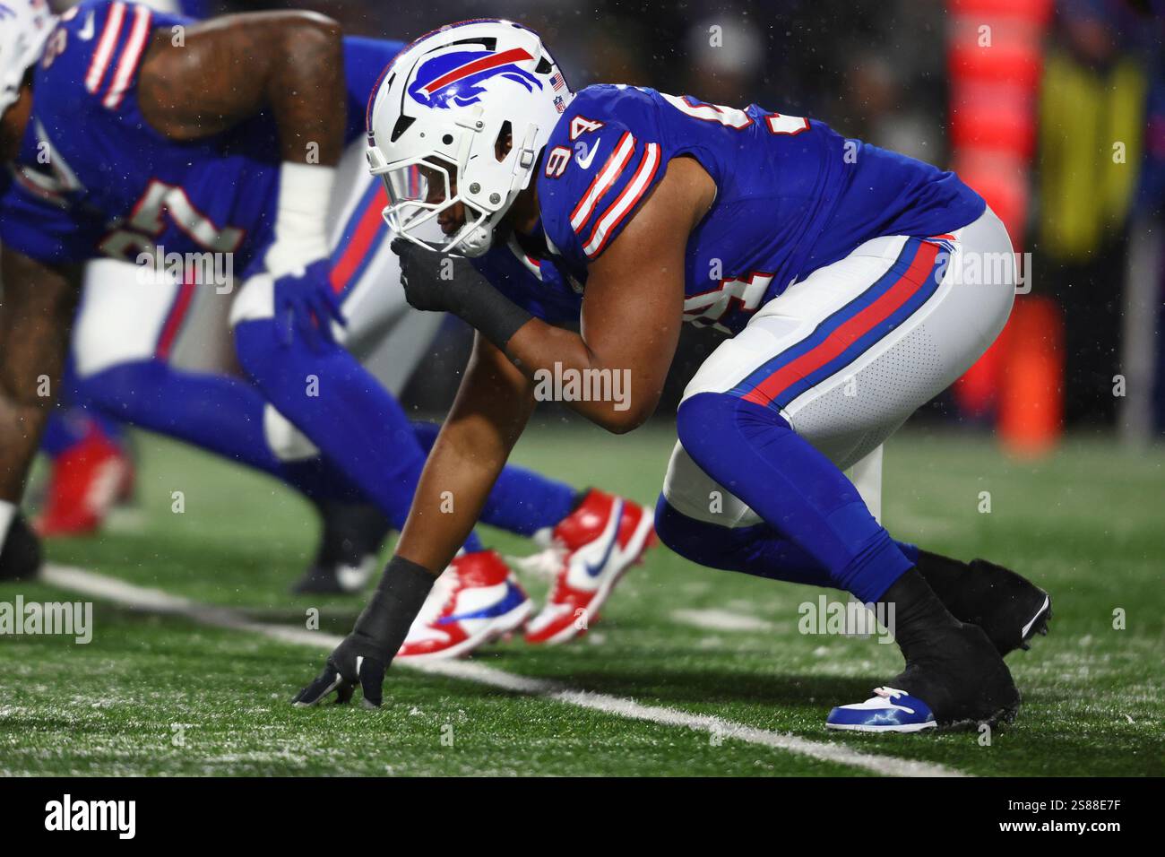 Buffalo Bills defensive end Dawuane Smoot (94) readies in position ...