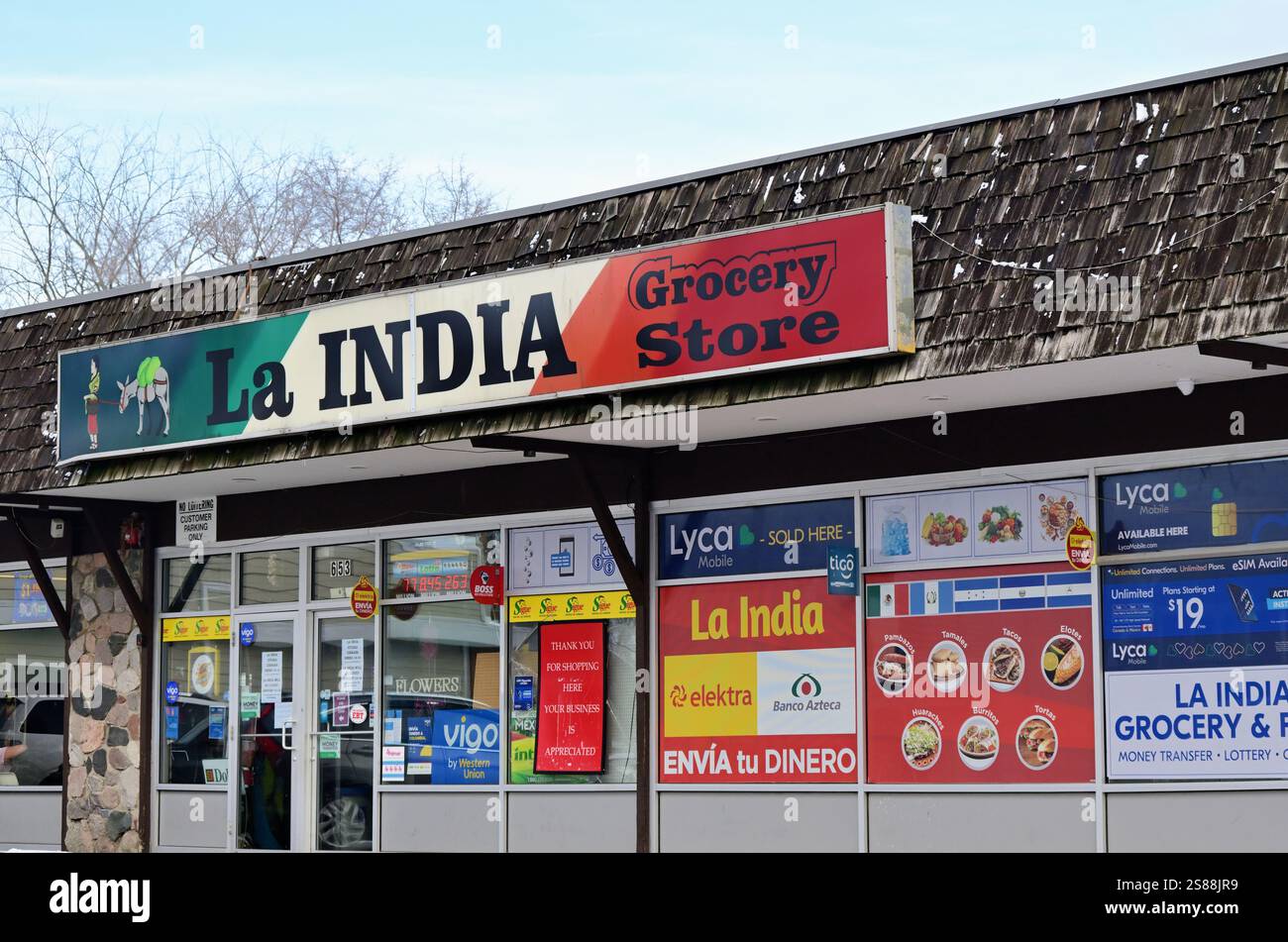Local indian convenience store hi-res stock photography and images - Alamy
