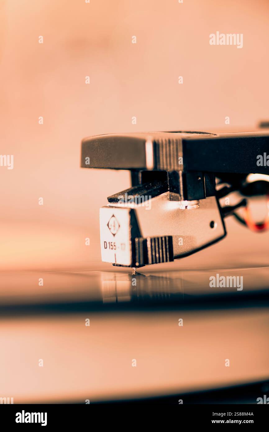 Pick_up hi-res stock photography and images - Alamy