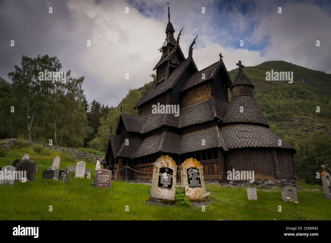 Wooden stavkirke hi-res stock photography and images - Alamy