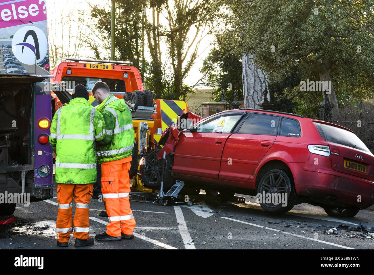 car being recovered at scene of accident Stock Photo - Alamy