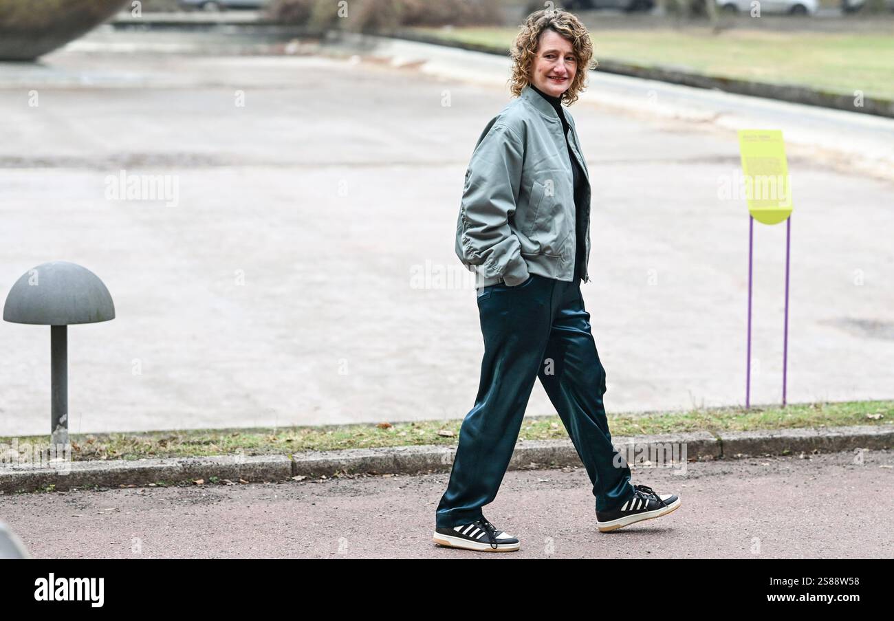 Berlin, Germany. 21st Jan, 2025. Berlinale director Tricia Tuttle comes ...