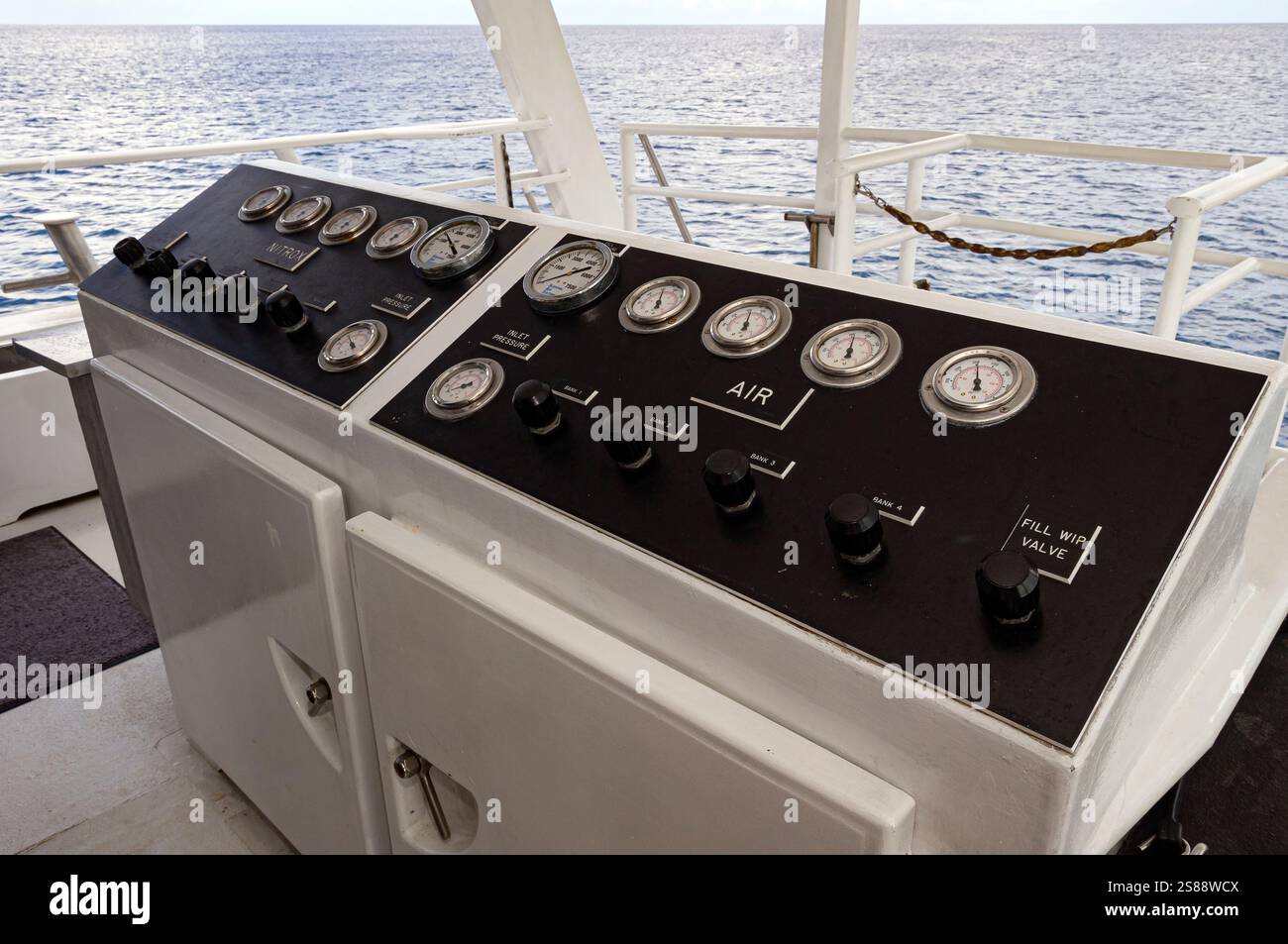 Nitrox control panel hi-res stock photography and images - Alamy