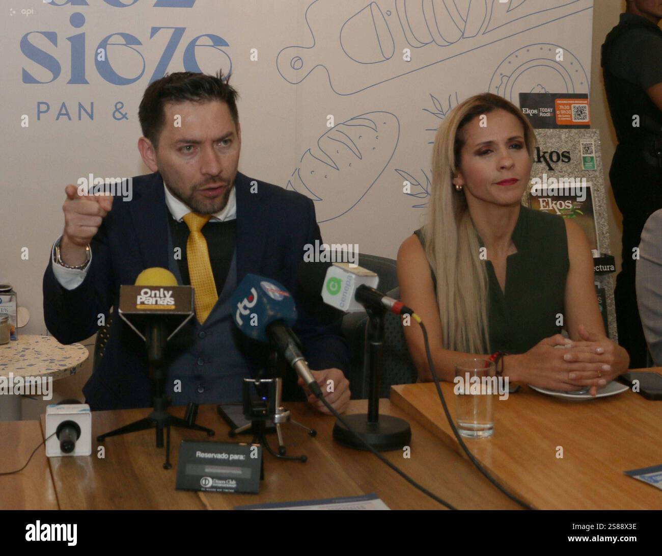 Niños en finlandia hi-res stock photography and images - Alamy