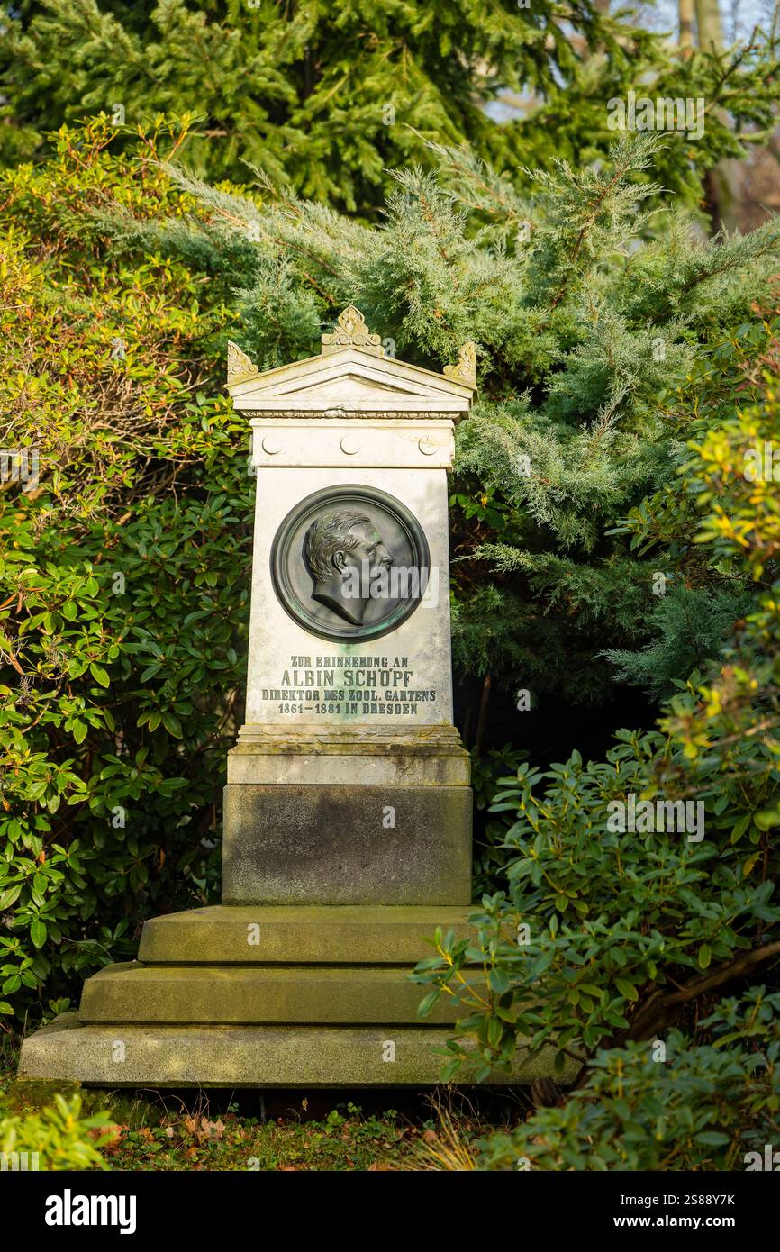 Zoo Dresden .Gedenkstein für den Zoodirektor Albin Schöpf, geboren 1823 ...