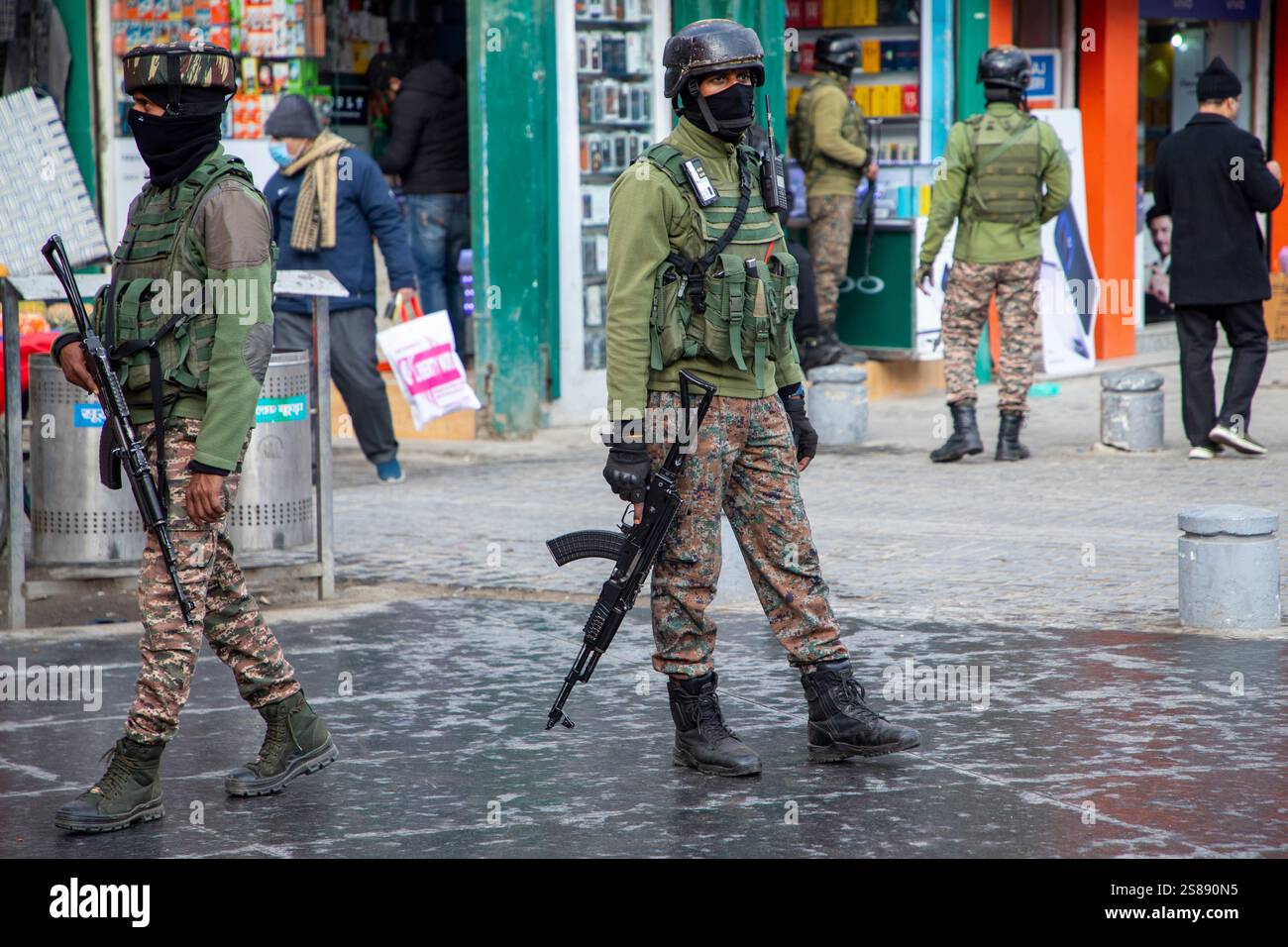 Srinagar, India. 21st Jan, 2025. Special Operations Group (SOG ...