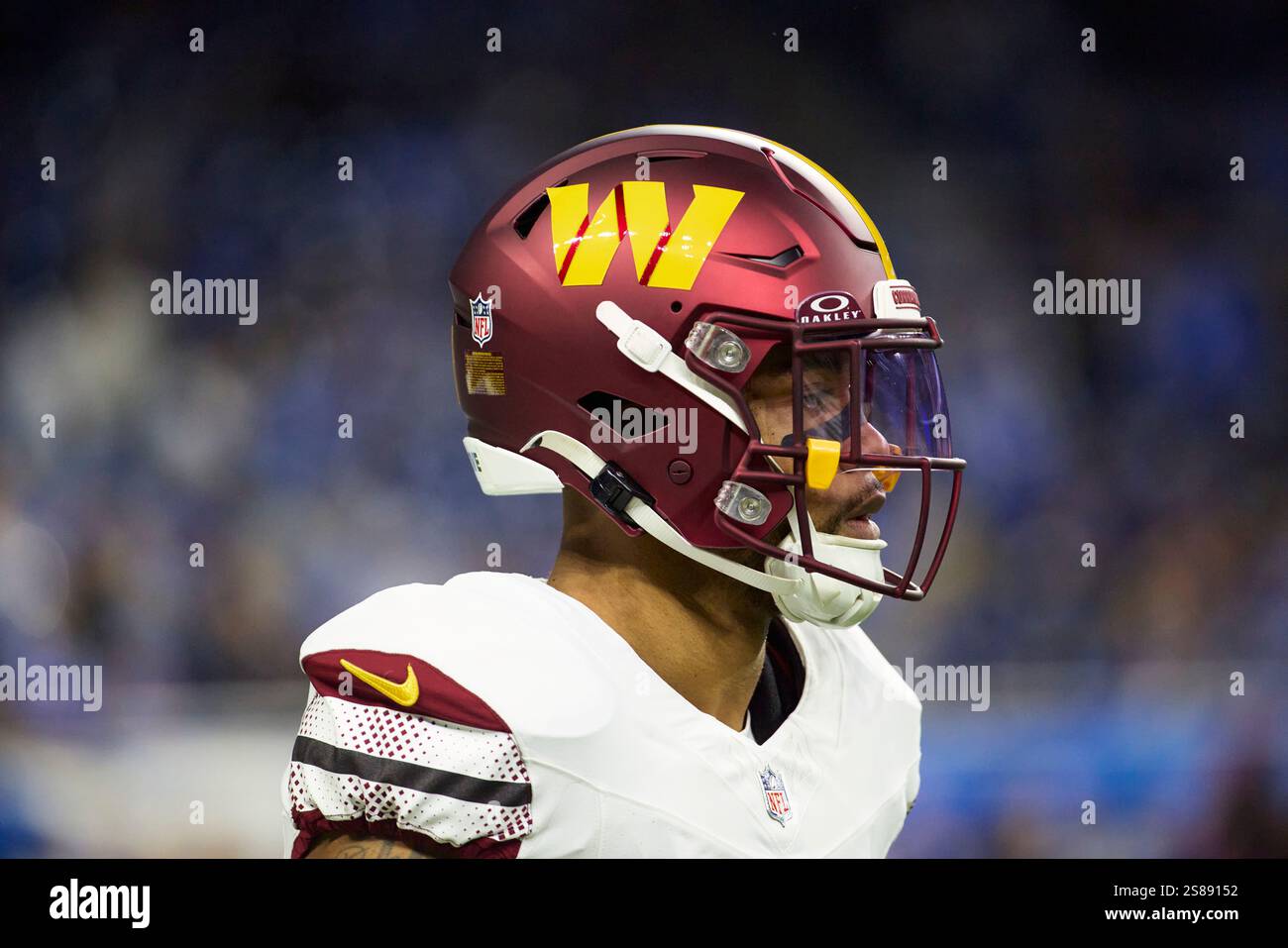 Washington Commanders safety Jeremy Chinn (11) during warm ups against ...